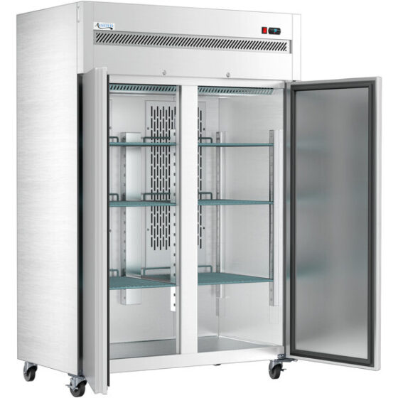 Avantco A-12F-HC 25″ Solid Door Reach-In Freezer – LeaseAvantco